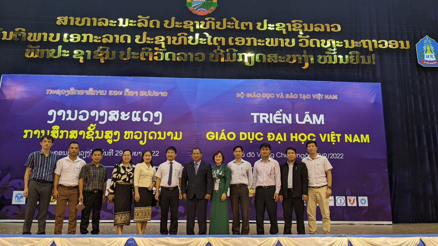 ICTU tham dự triển lãm giáo dục đại học Việt Nam tại Lào – [ICTU]